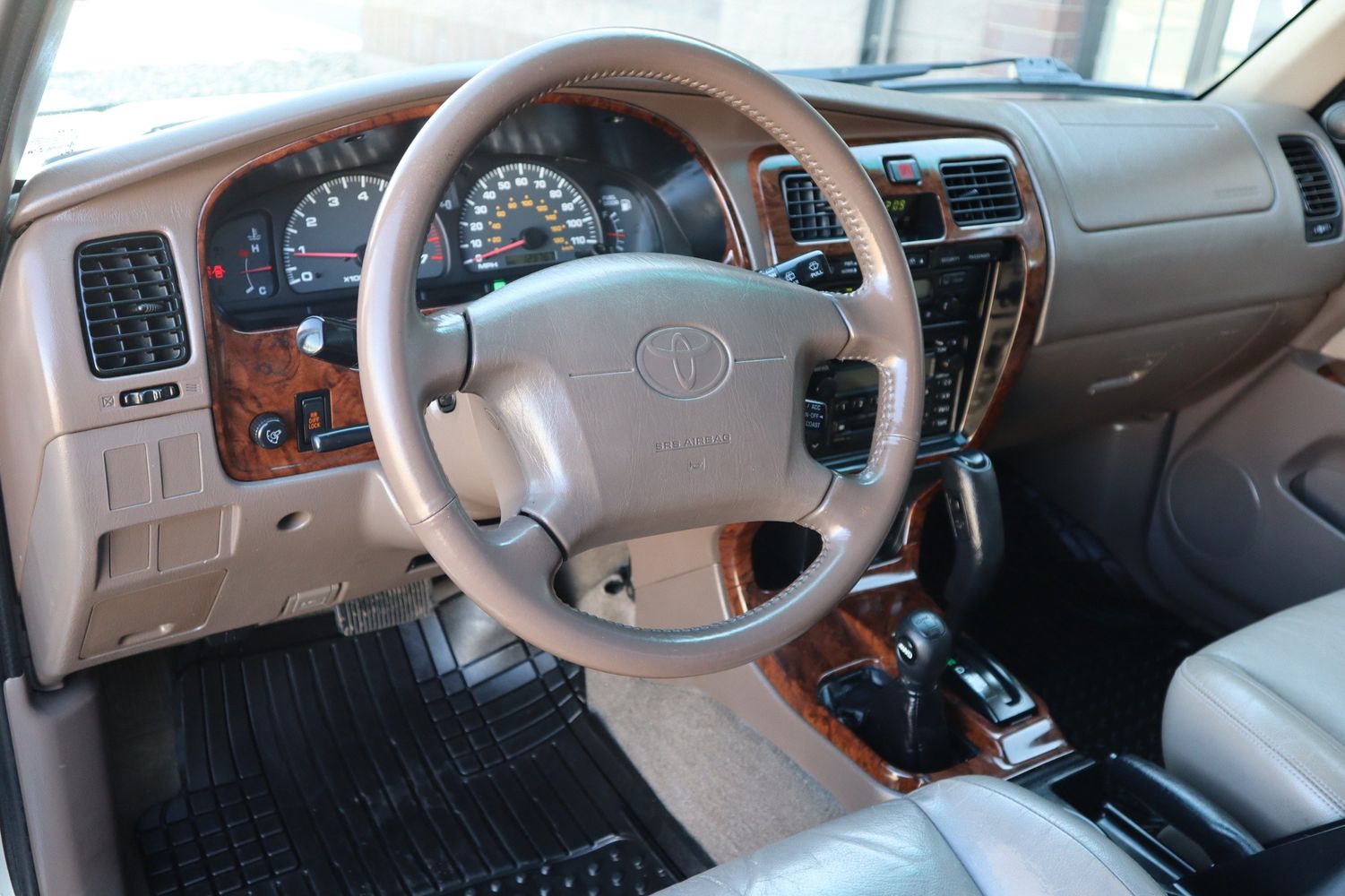 2000 Toyota 4Runner Limited | Victory Motors of Colorado