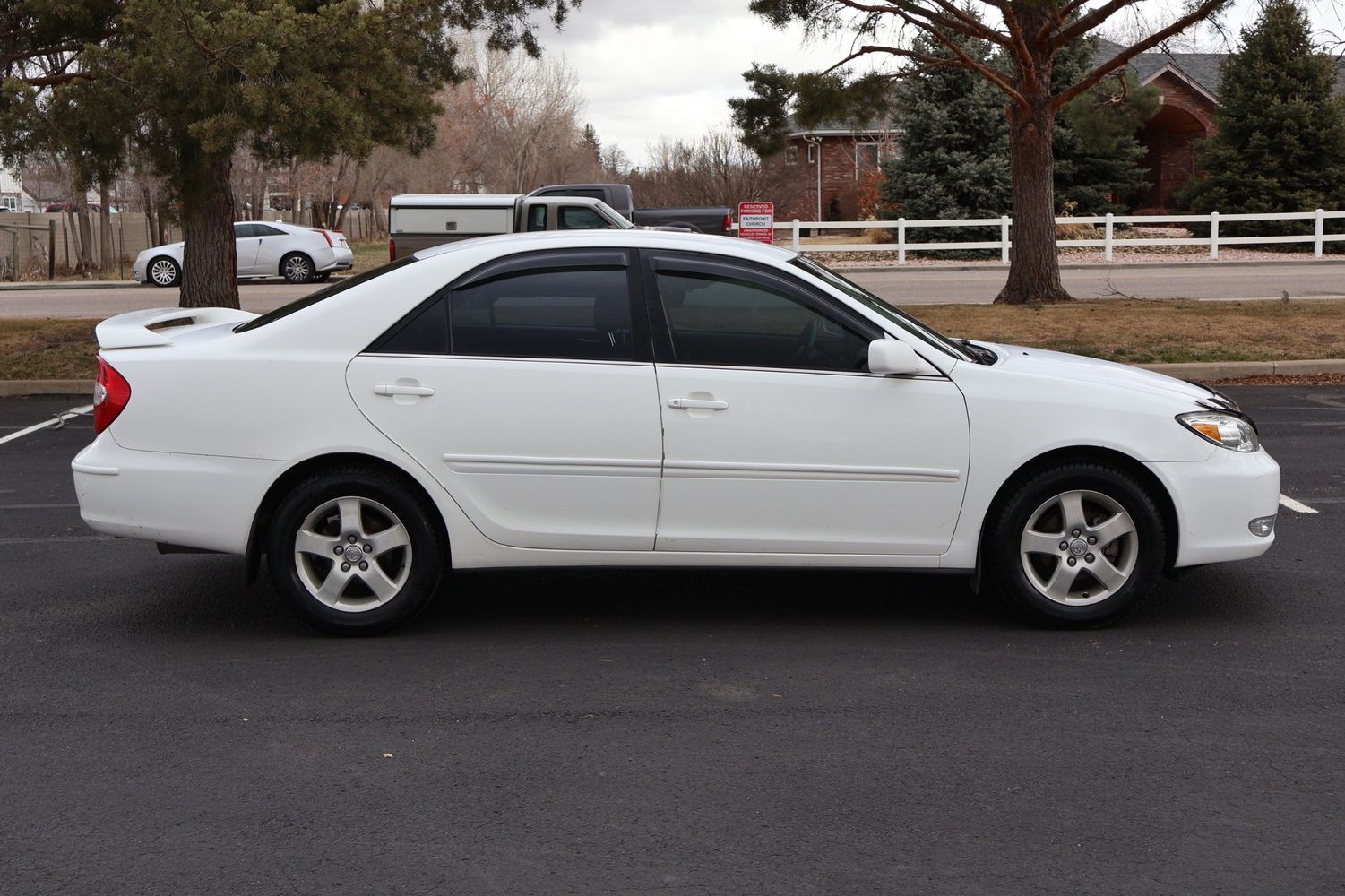 2002 Toyota Camry SE | Victory Motors of Colorado