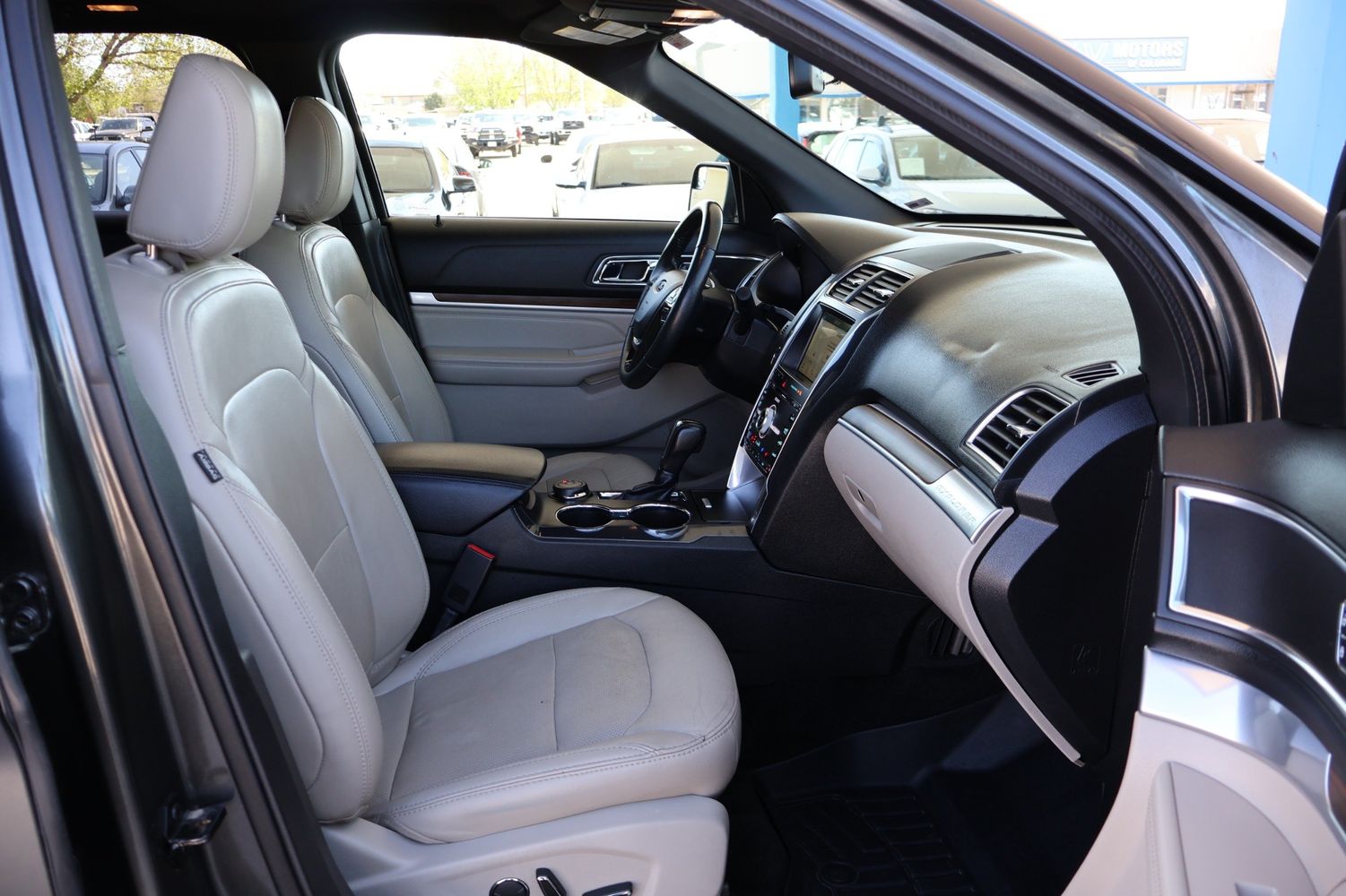 2018 Ford Explorer Limited | Victory Motors of Colorado