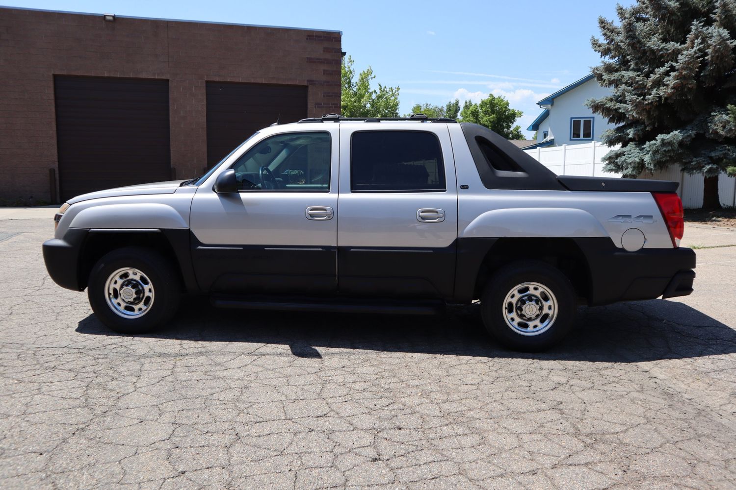 2005 Chevrolet Avalanche 2500 LT | Victory Motors of Colorado
