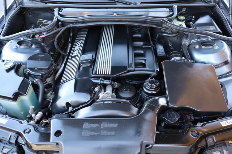 2002 BMW 3 Series 325xi | Victory Motors of Colorado