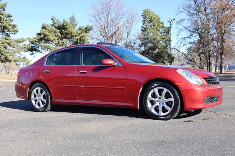 2005 INFINITI G35 Photos