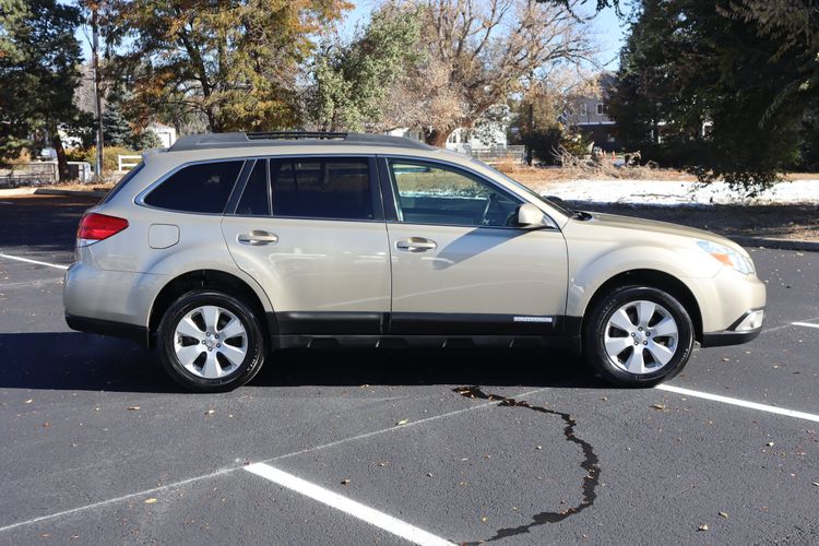 2010 Subaru Outback 2.5i Premium | Victory Motors of Colorado