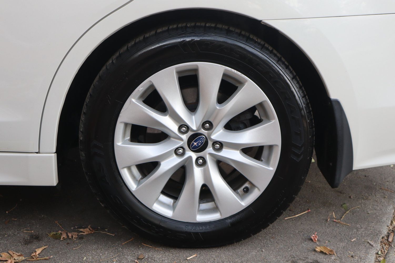 2015 Subaru Legacy 2.5i Premium | Victory Motors of Colorado