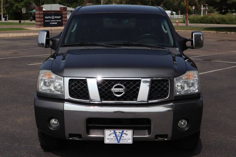 2006 Nissan Titan Photos