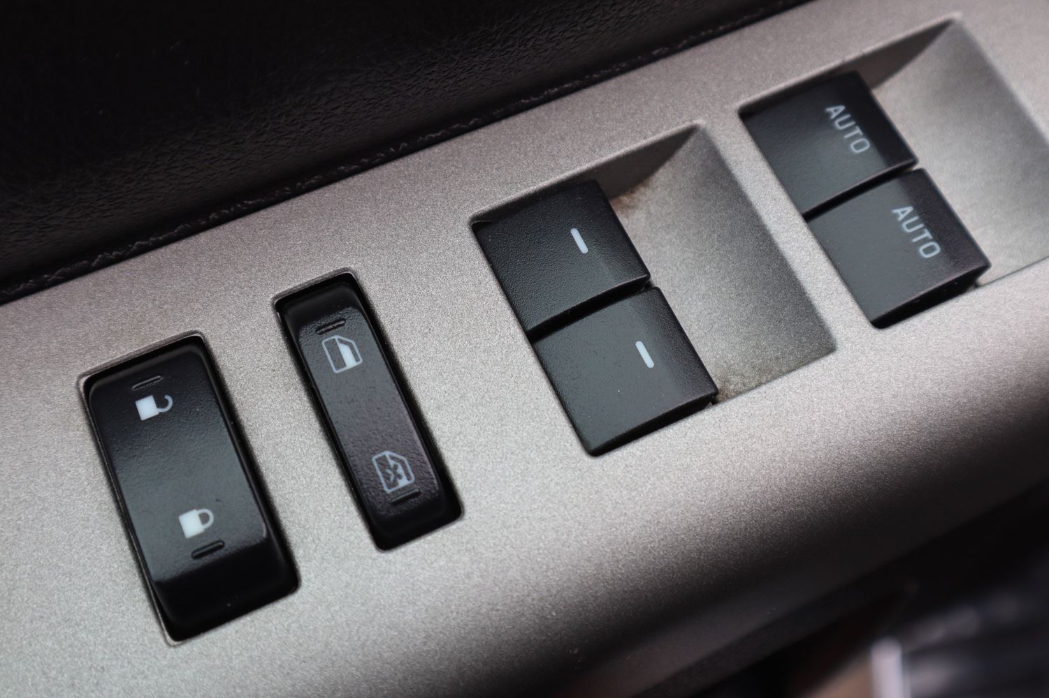 2015 Ford F-350 Super Duty Lariat | Victory Motors of Colorado