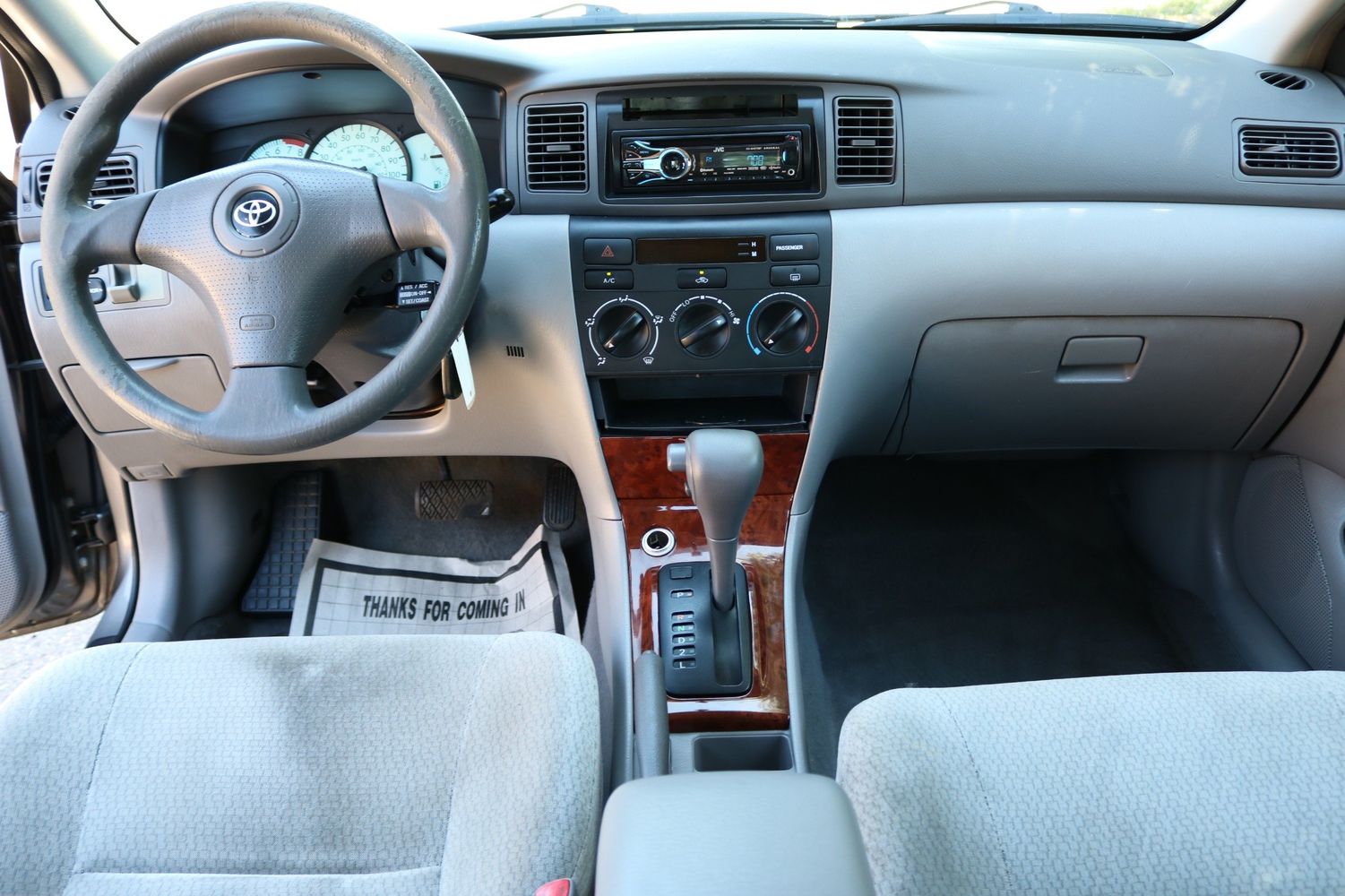 2004 Toyota Corolla LE | Victory Motors of Colorado