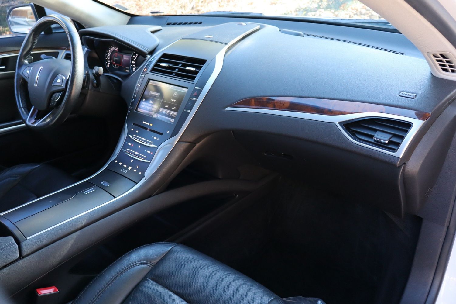 2013 Lincoln MKZ | Victory Motors of Colorado