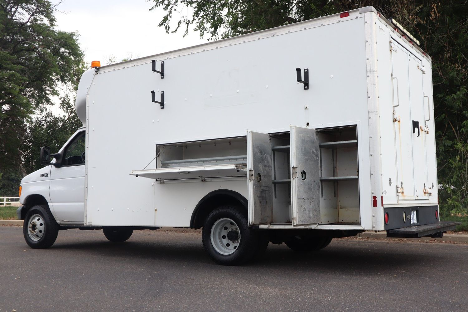 2004 Ford E-450 SD E-Series Chassis | Victory Motors of Colorado