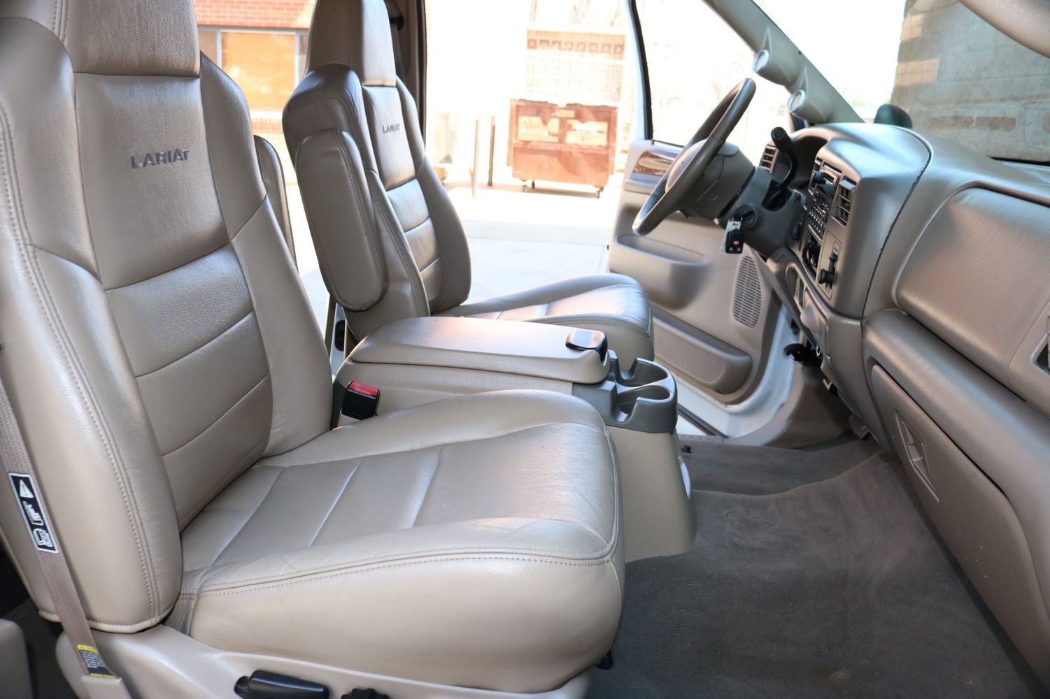 2004 Ford F-250 Super Duty Lariat | Victory Motors of Colorado