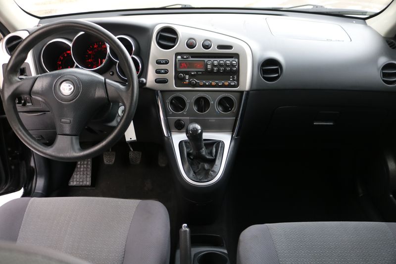 2003 Toyota Matrix Photos