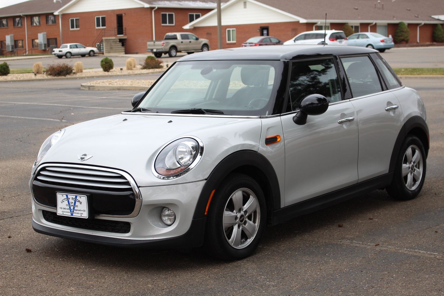 2015 MINI Cooper Hardtop 4 Door | Victory Motors of Colorado