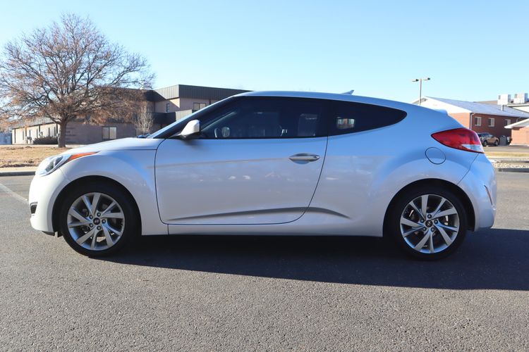 2016 Hyundai Veloster Base | Victory Motors of Colorado