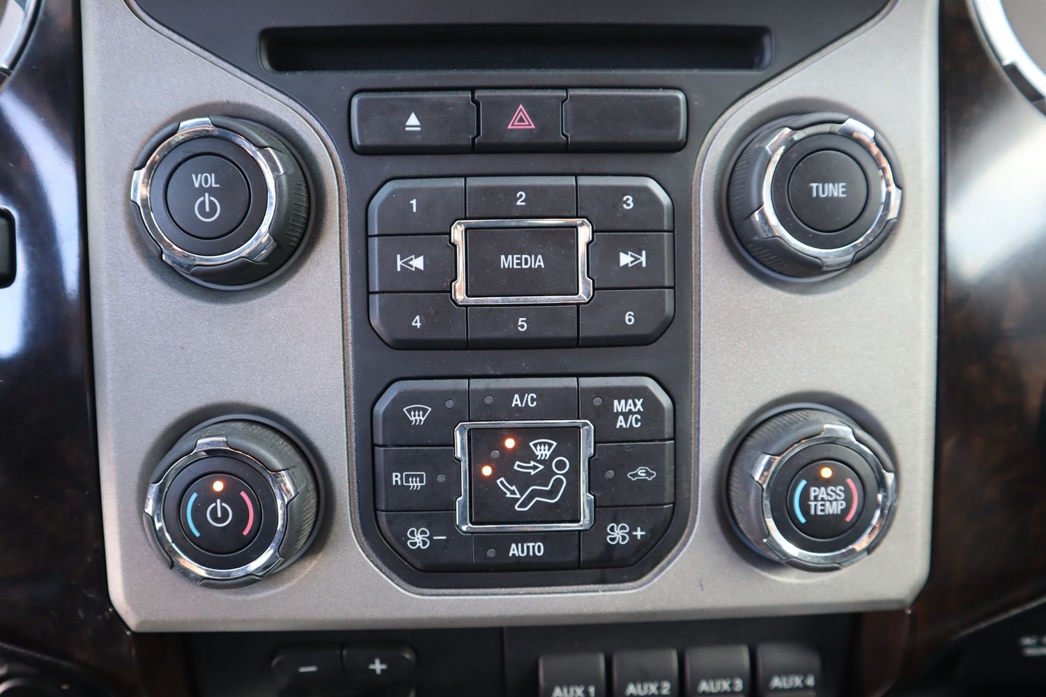 2015 Ford F-350 Super Duty Platinum | Victory Motors of Colorado