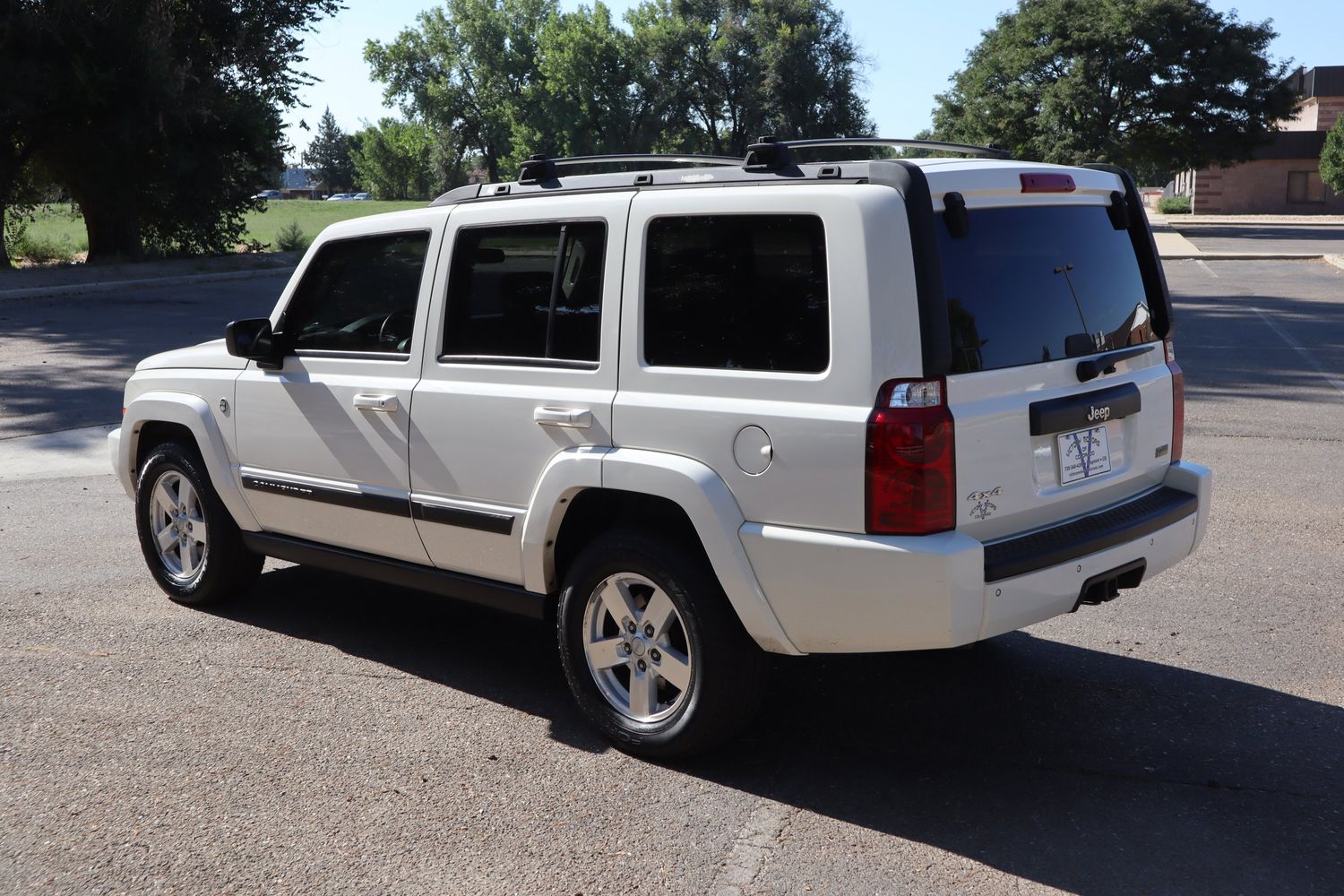 2007 Jeep Commander Sport | Victory Motors of Colorado