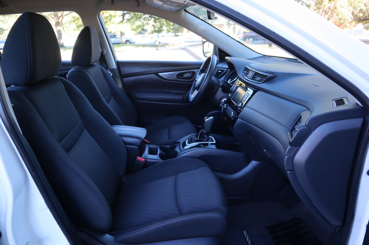 2019 Nissan Rogue S | Victory Motors of Colorado