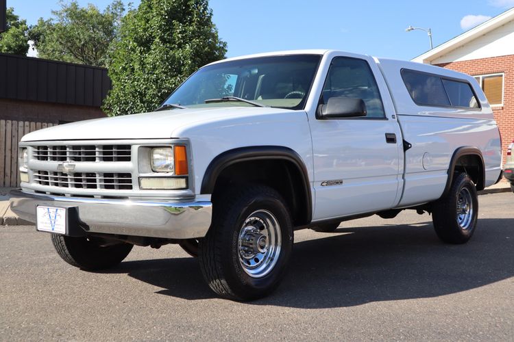 1998 Chevrolet C2500 Cheyenne | Victory Motors of Colorado