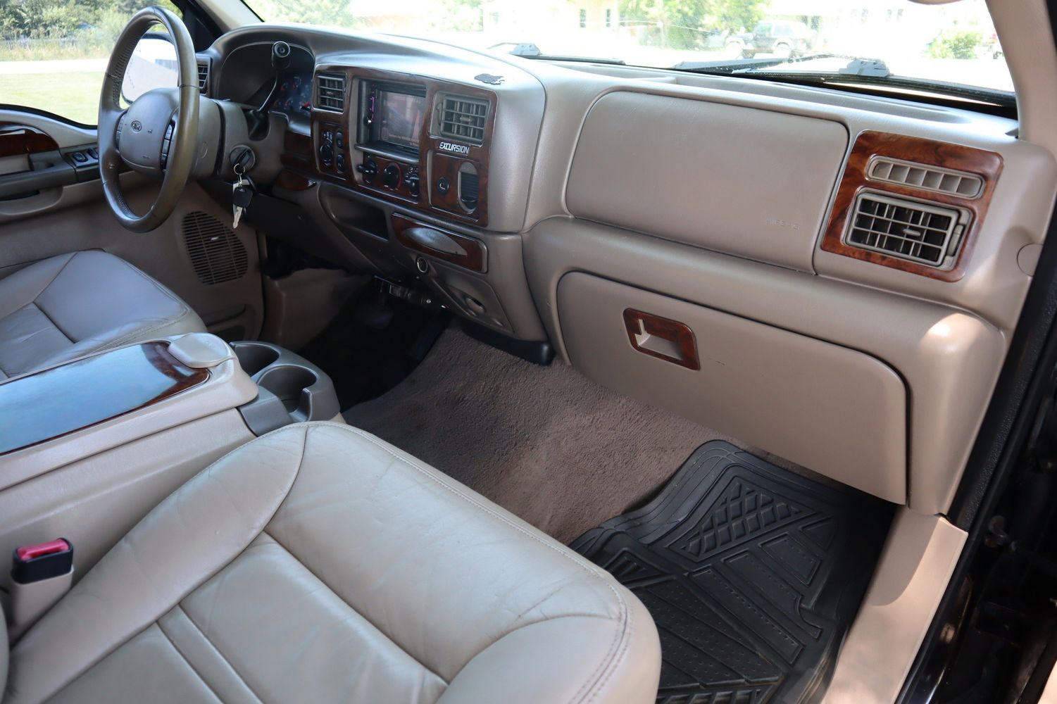 2001 Ford Excursion Limited | Victory Motors of Colorado