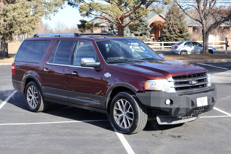 2017 Ford Expedition EL Photos