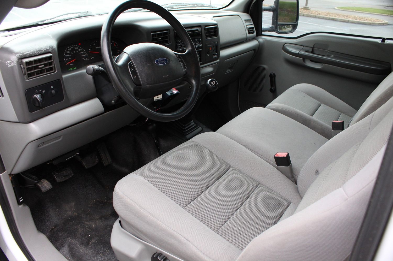 2004 Ford F-350 Super Duty XL | Victory Motors of Colorado
