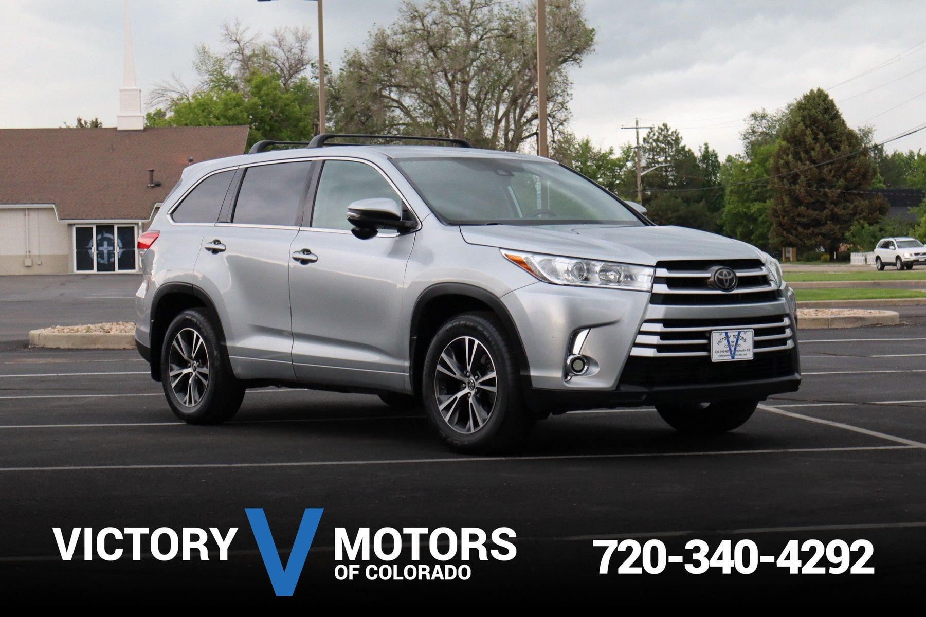 2018 Toyota Highlander LE | Victory Motors of Colorado