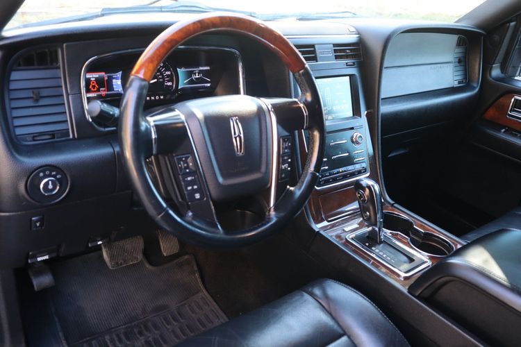 2015 Lincoln Navigator L Base | Victory Motors of Colorado