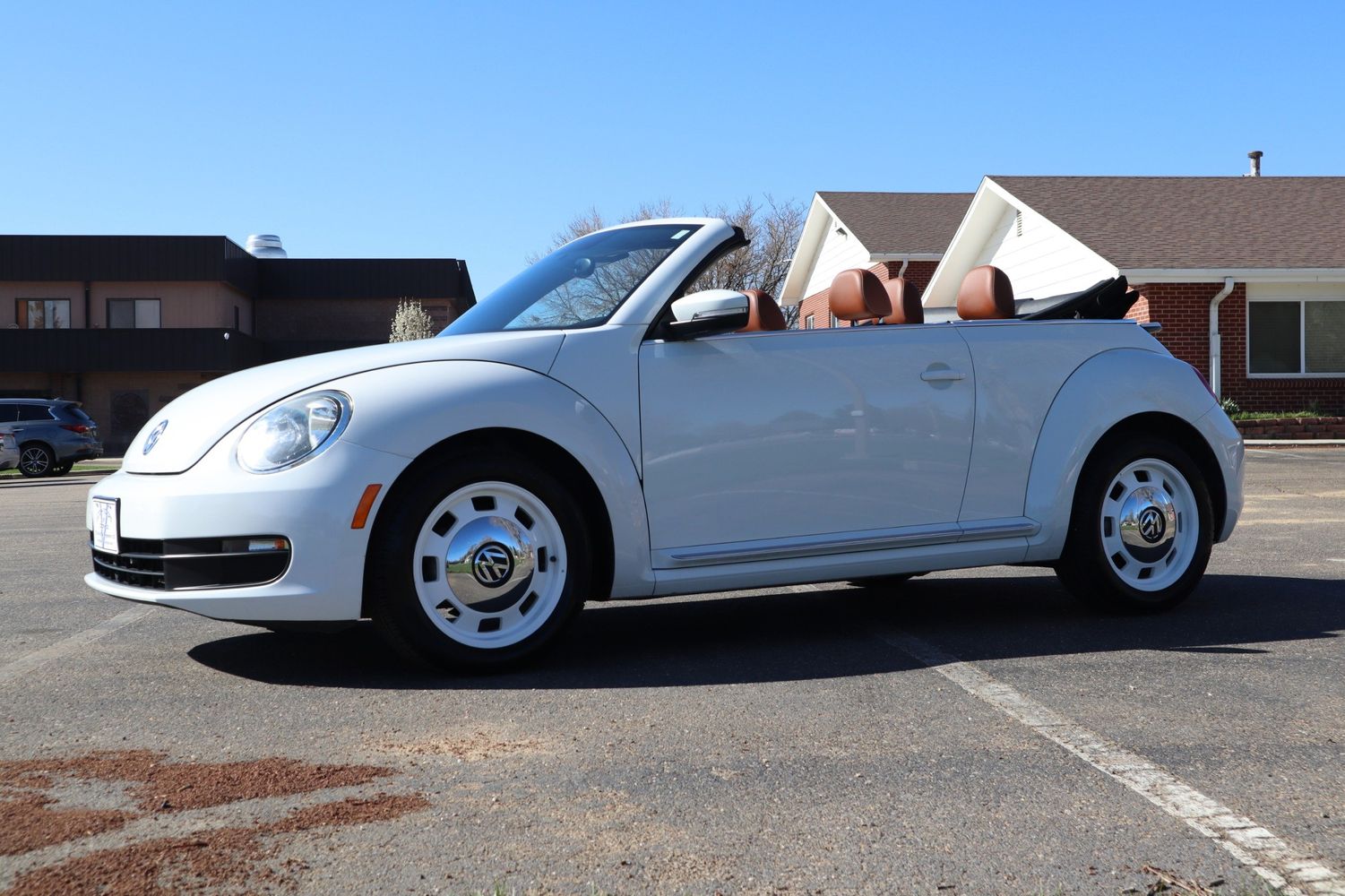 2015 Volkswagen Beetle Convertible 1.8T Classic PZEV | Victory Motors ...