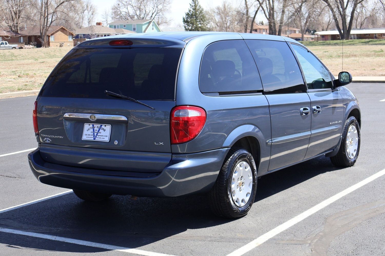 2001 Chrysler Town and Country LX | Victory Motors of Colorado