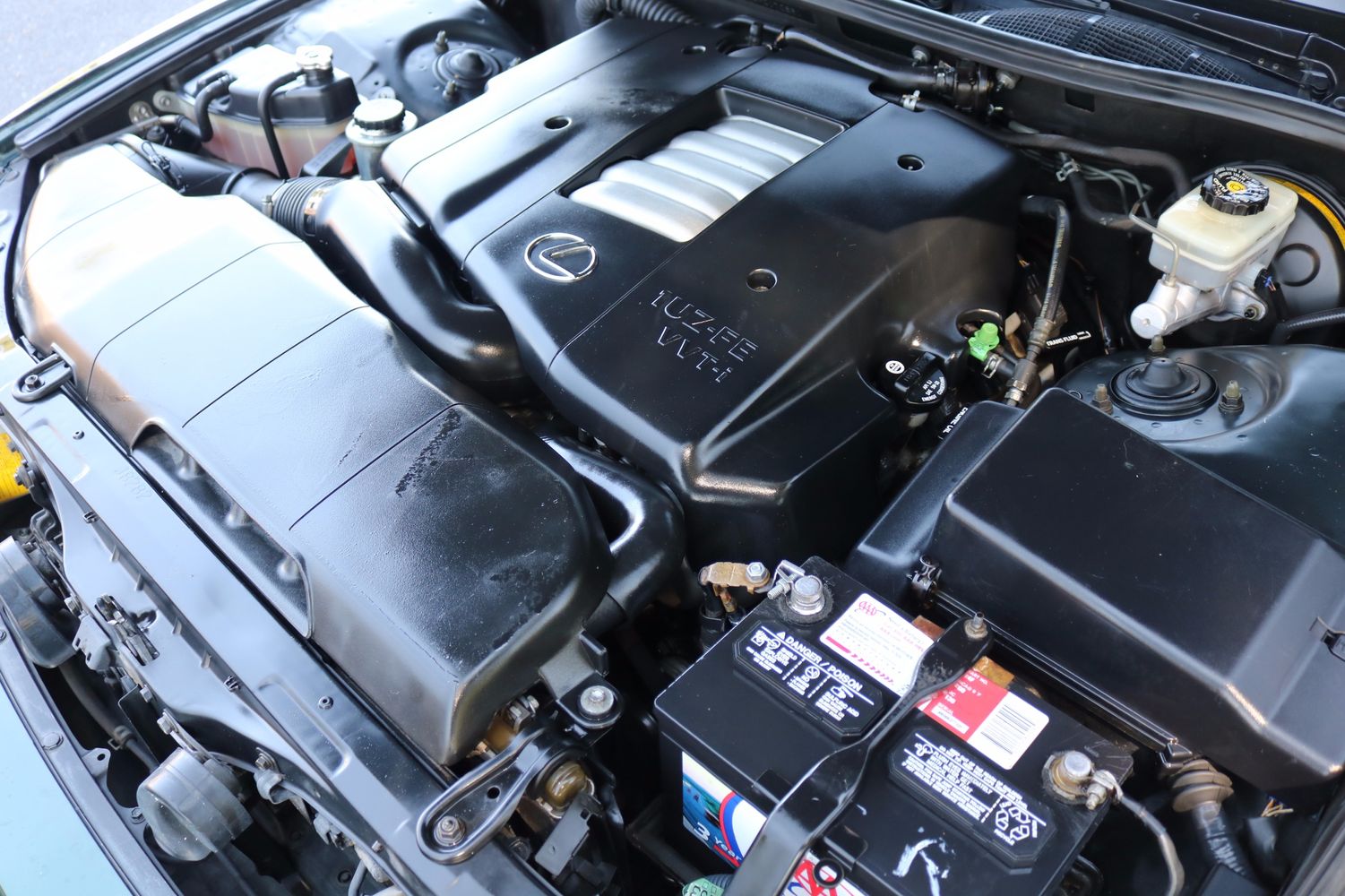 2000 Lexus LS 400 | Victory Motors of Colorado