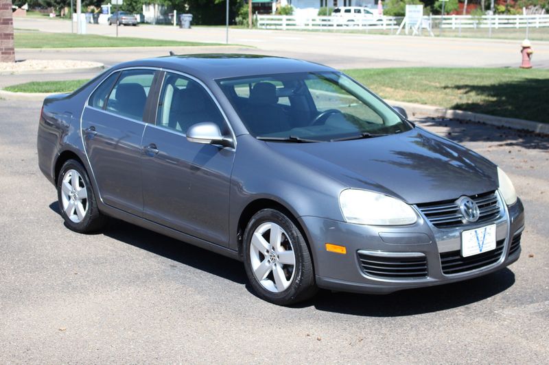 2008 Volkswagen Jetta Photos