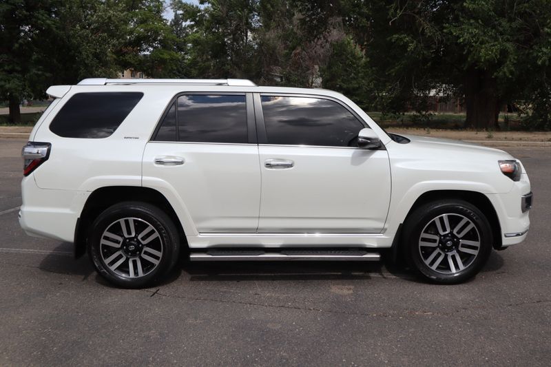 2016 Toyota 4Runner Photos
