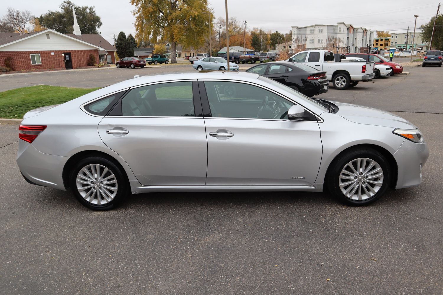 2013 Toyota Avalon Hybrid XLE Touring | Victory Motors of Colorado
