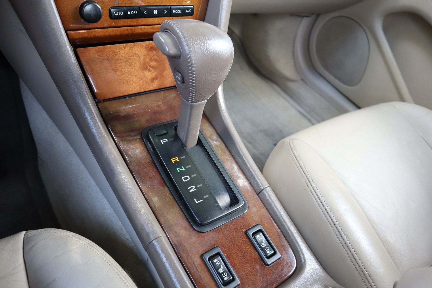 2001 Lexus ES 300 Base | Victory Motors of Colorado