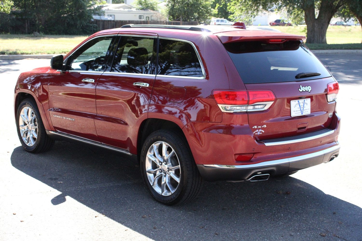 2014 Jeep Grand Cherokee Summit | Victory Motors of Colorado