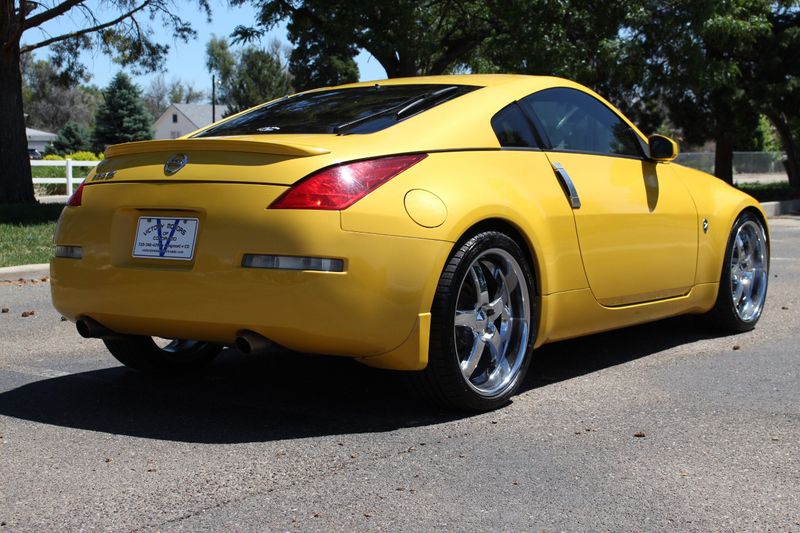 2005 Nissan 350Z Photos