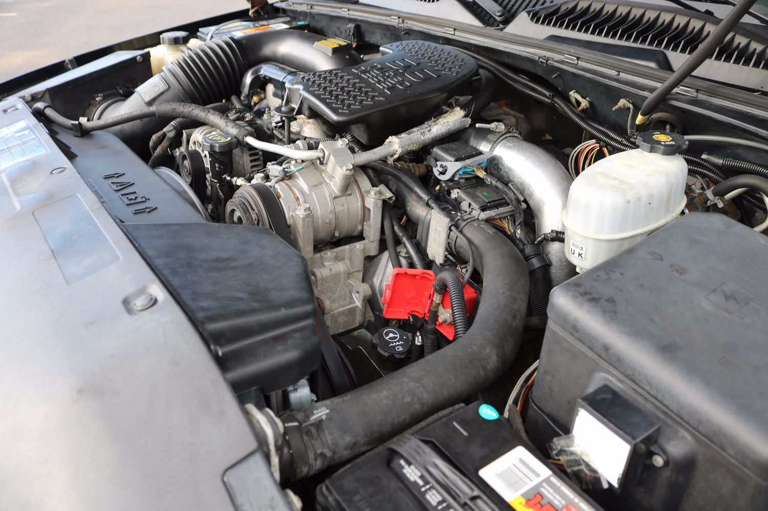 2005 GMC Sierra 2500HD SLE | Victory Motors of Colorado