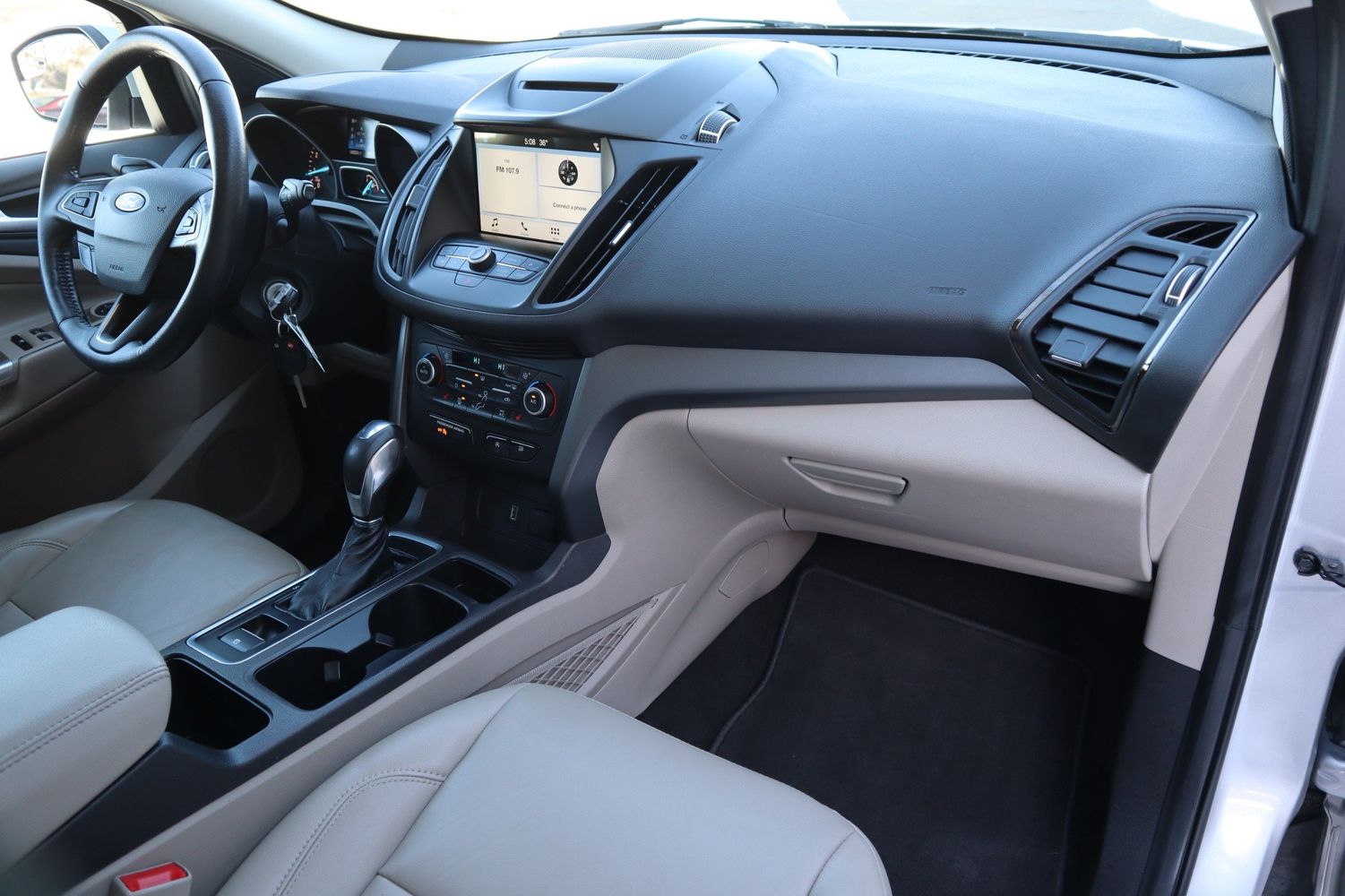 2018 Ford Escape SEL | Victory Motors of Colorado