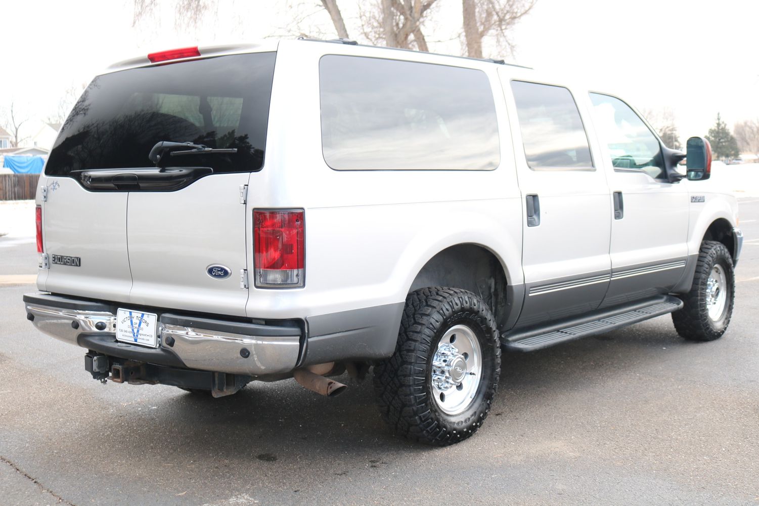 2004 Ford Excursion XLT | Victory Motors of Colorado