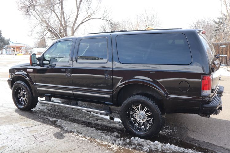 2004 Ford Excursion Limited | Victory Motors of Colorado
