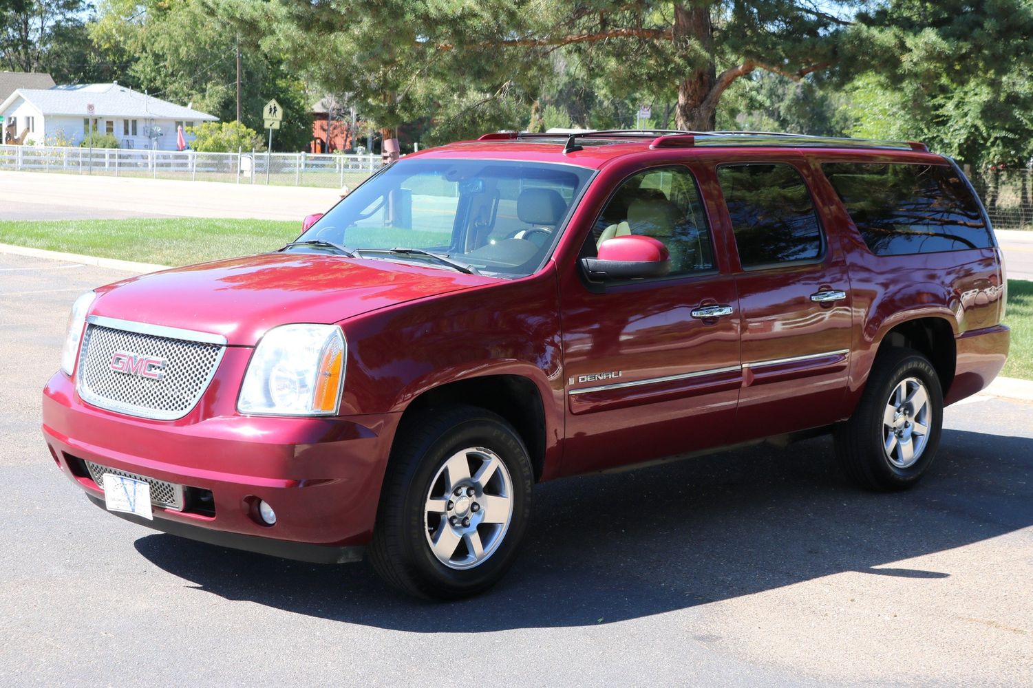 2007 GMC Yukon XL Denali | Victory Motors of Colorado