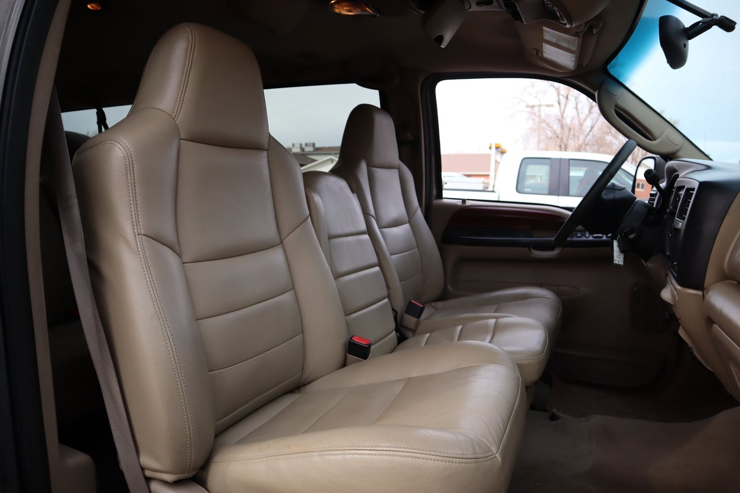 2005 Ford Excursion Limited | Victory Motors of Colorado