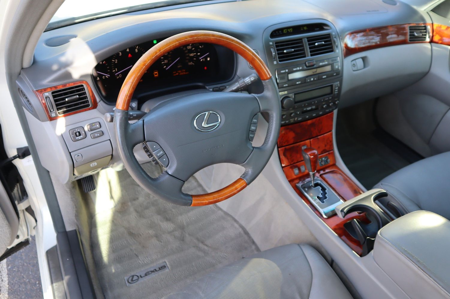 2004 Lexus LS 430 | Victory Motors of Colorado