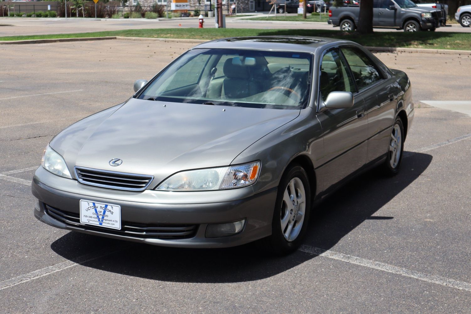 2001 Lexus ES 300 Base | Victory Motors of Colorado