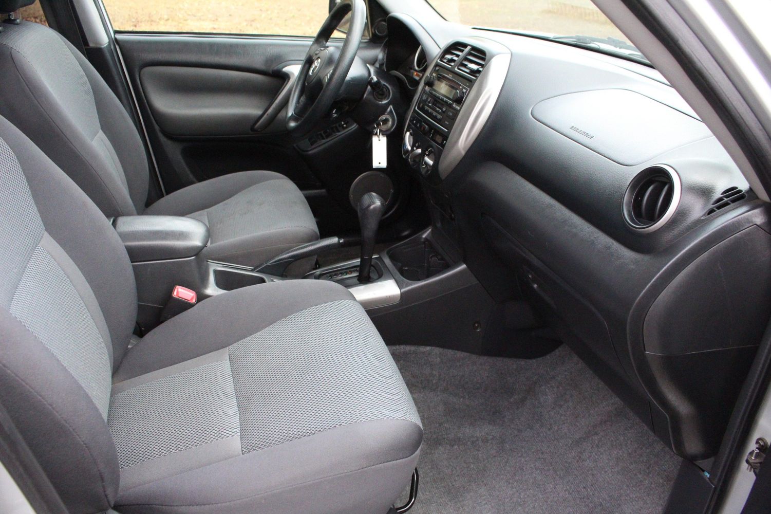 2004 Toyota RAV4 AWD | Victory Motors of Colorado