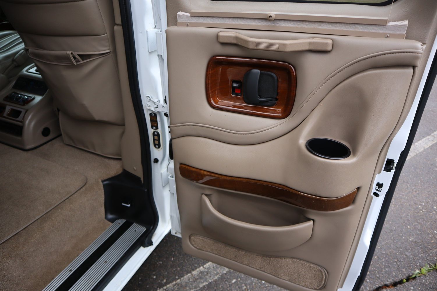 2014 Chevrolet Express 1500 | Victory Motors of Colorado