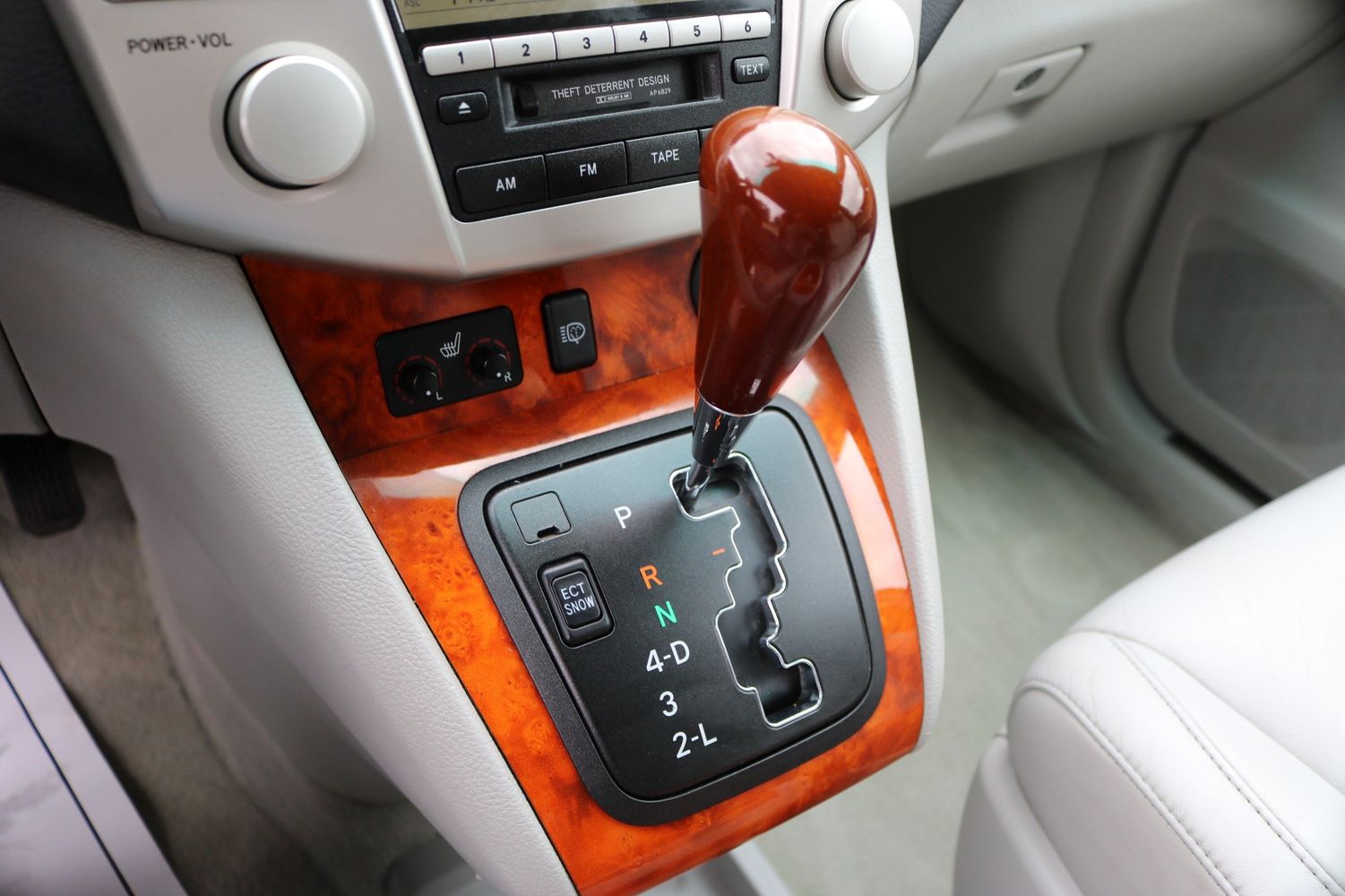 2004 Lexus RX 330 AWD | Victory Motors of Colorado