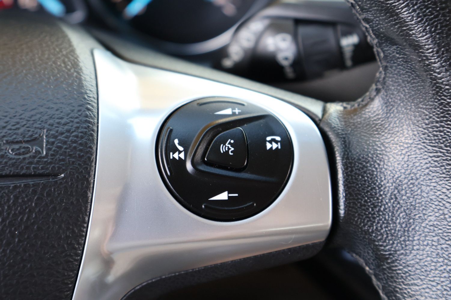 2016 Ford Escape Titanium | Victory Motors of Colorado