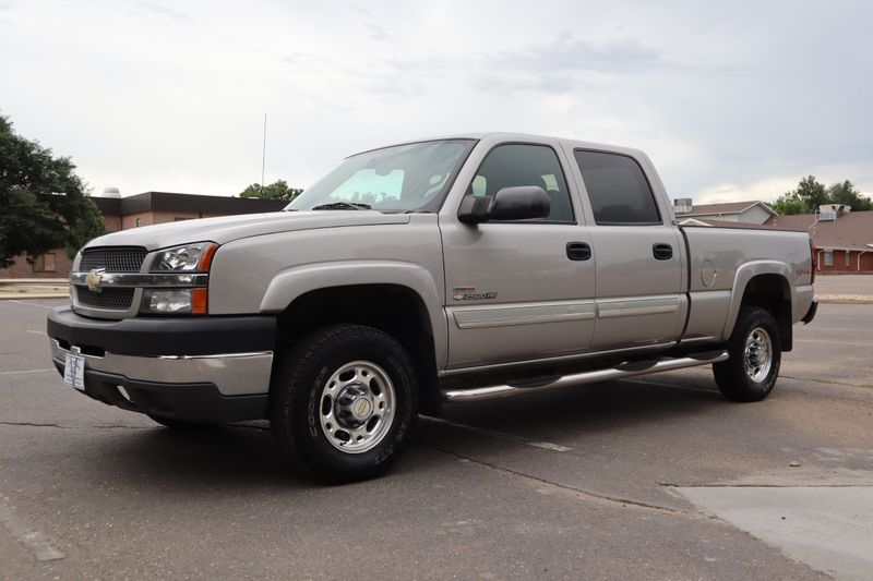 2004 Chevrolet Silverado 2500HD Photos
