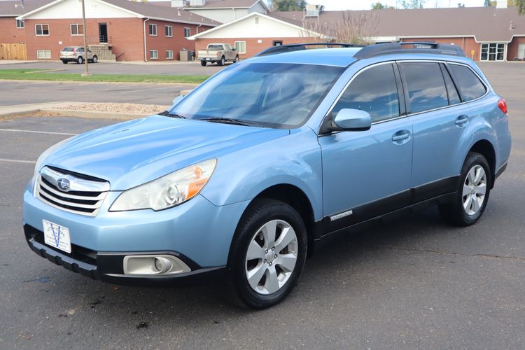 2012 Subaru Outback 2.5i Premium | Victory Motors of Colorado
