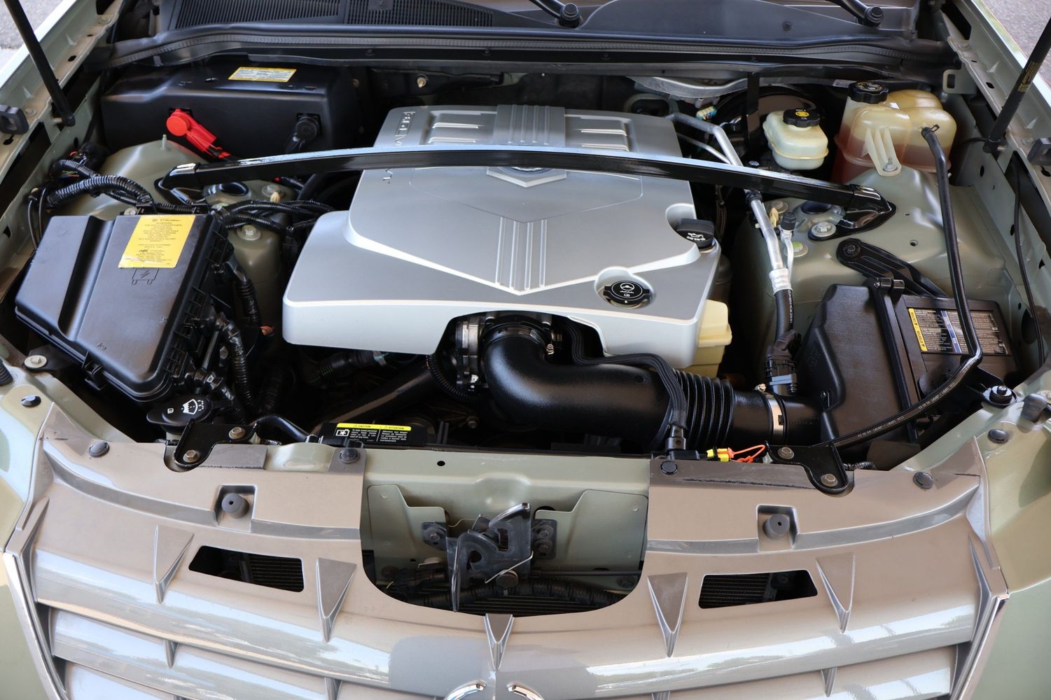 2004 Cadillac SRX Base | Victory Motors of Colorado